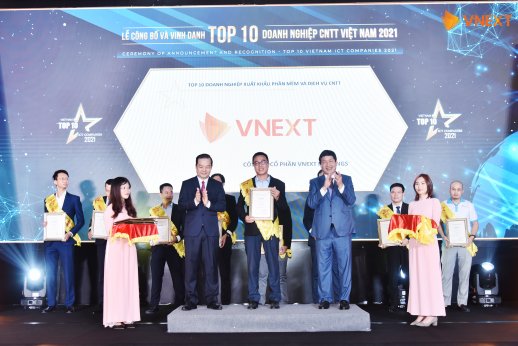 VNEXT HOLDINGS NHẬN GIẢI “TOP 10 DOANH NGHIỆP ICT VIỆT NAM 2021” | V ...